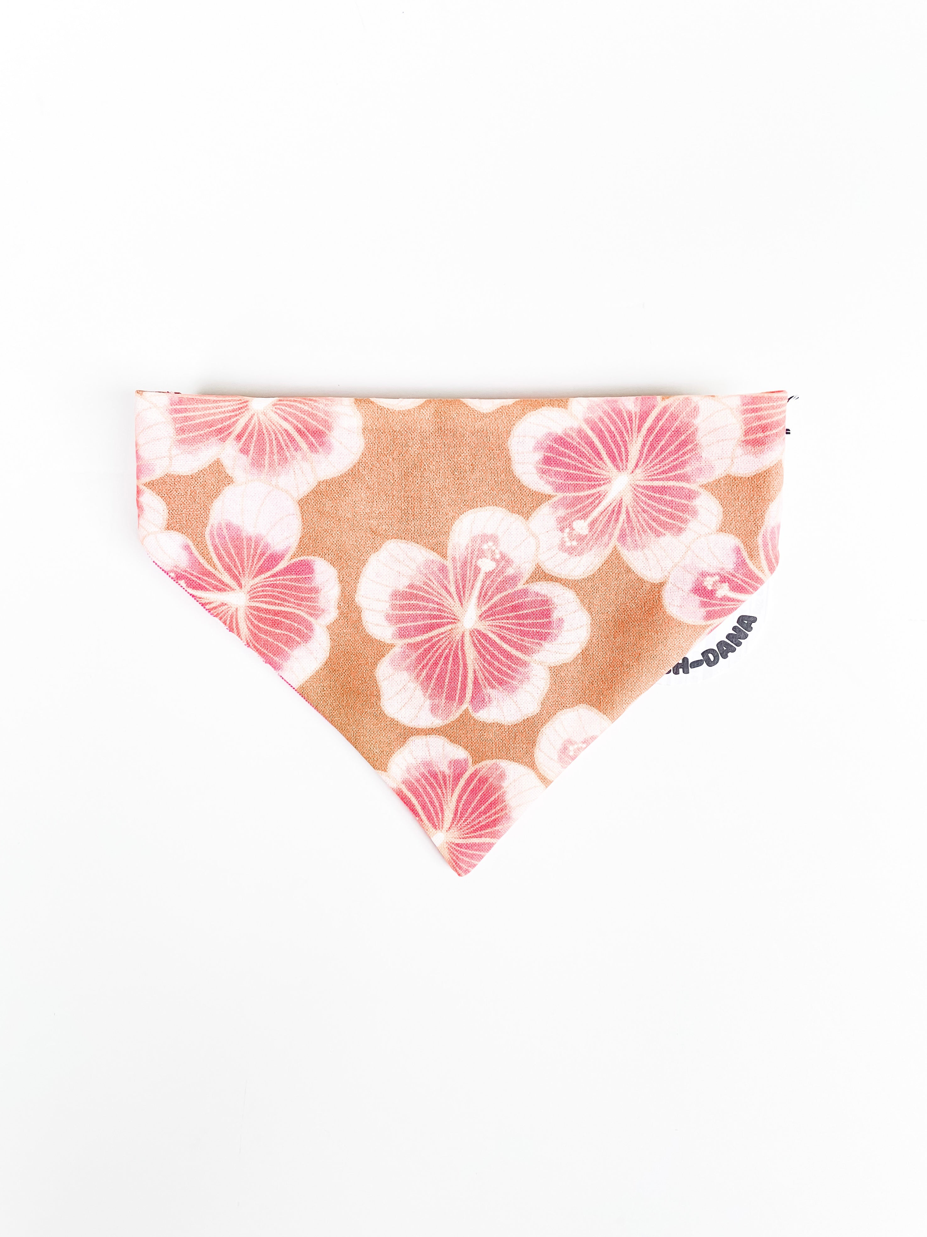 Pink Hibiscus Scrunch-Dana – coopmonsters